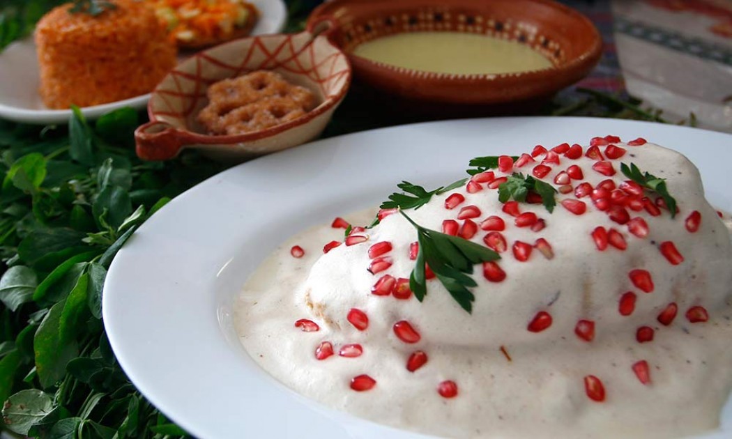 Mole Poblano y Chile en Nogada, emblemas poblanos en el mundo