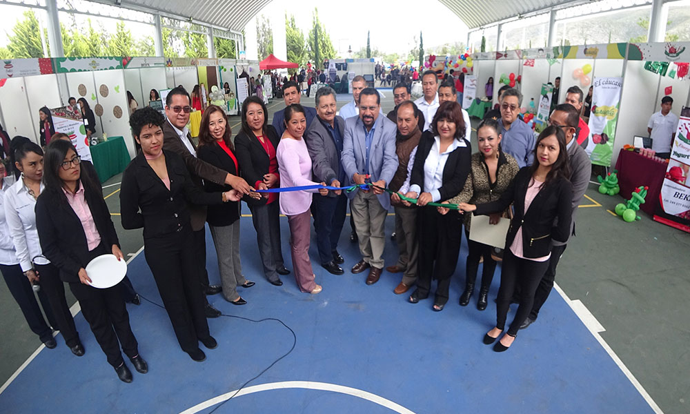 Presentan evento Business and Marketing en UTTECAM