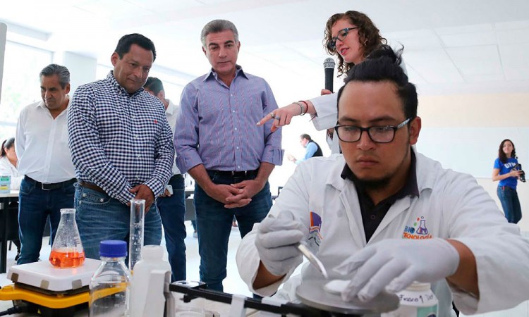 Gali Fayad supervisa infraestructura de UPMP