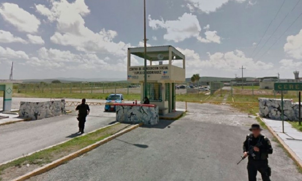 Explosión deja 6 internos lesionados en penal de Tepexi